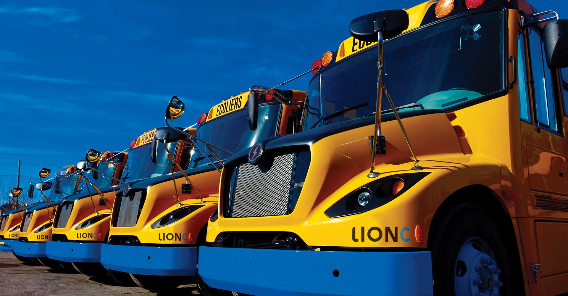 Transdev Canada : invests new electric school buses for energy transition